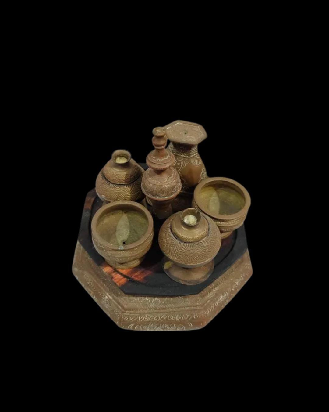 Rare 19th-century Javanese Brass Betel Nut Set – Hand-engraved Tepak ...