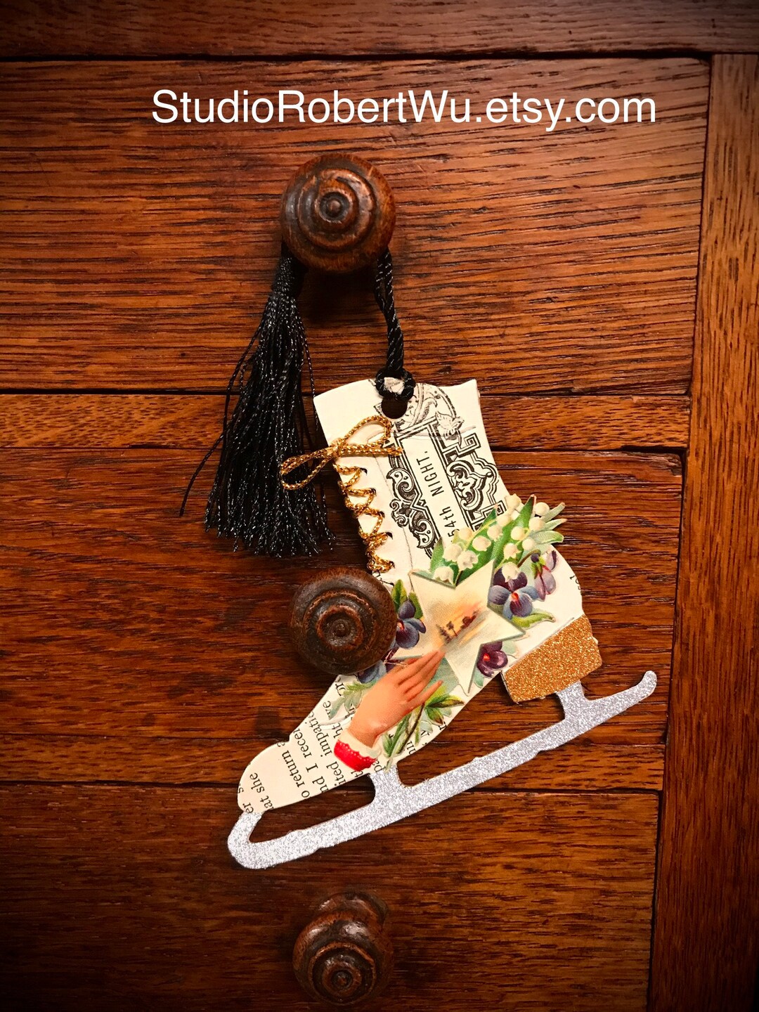 Victorian Inspired Ice Skating Bookmark With Scraps - Etsy