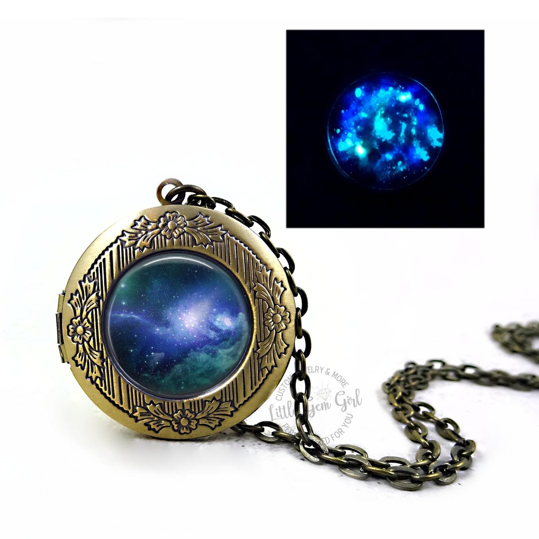 Glow in the Dark Galaxy Locket Necklace, Round 32mm, 24 Space Images ...