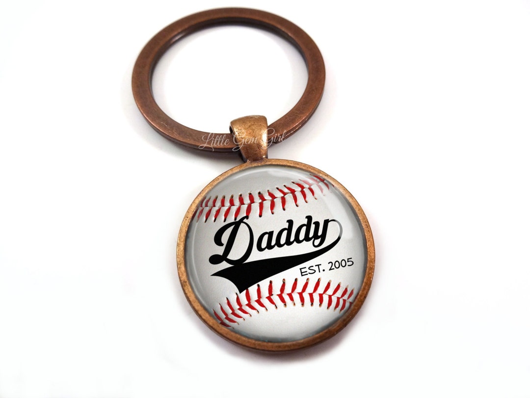 Personalized Daddy Key Chain With Est Date - Daddy Keychain - Dad ...
