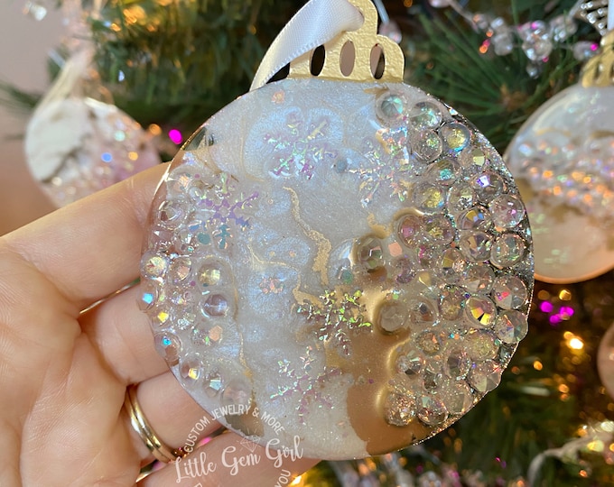 Set of 4 Resin Geode Crystal Snowflake Christmas Ornaments in White ...