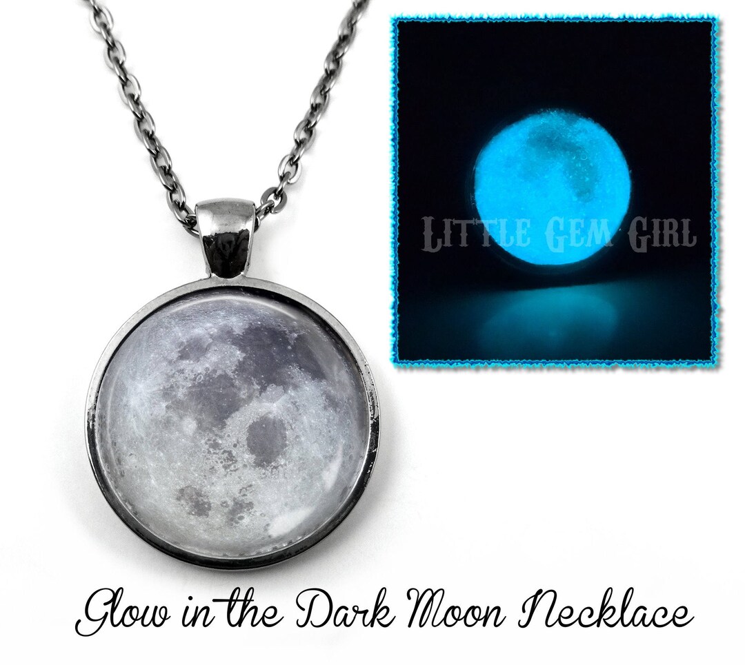 Glow in the Dark Vollmond Halskette Glowing Moon Schlusselanhanger Charm 5 Metall Finishes Glowing Moon Schmuck Etsy