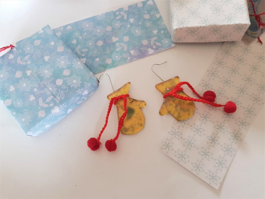 Golden and White Mittens of Fused Glass, Christmas Ornament, Xmas Tree ...