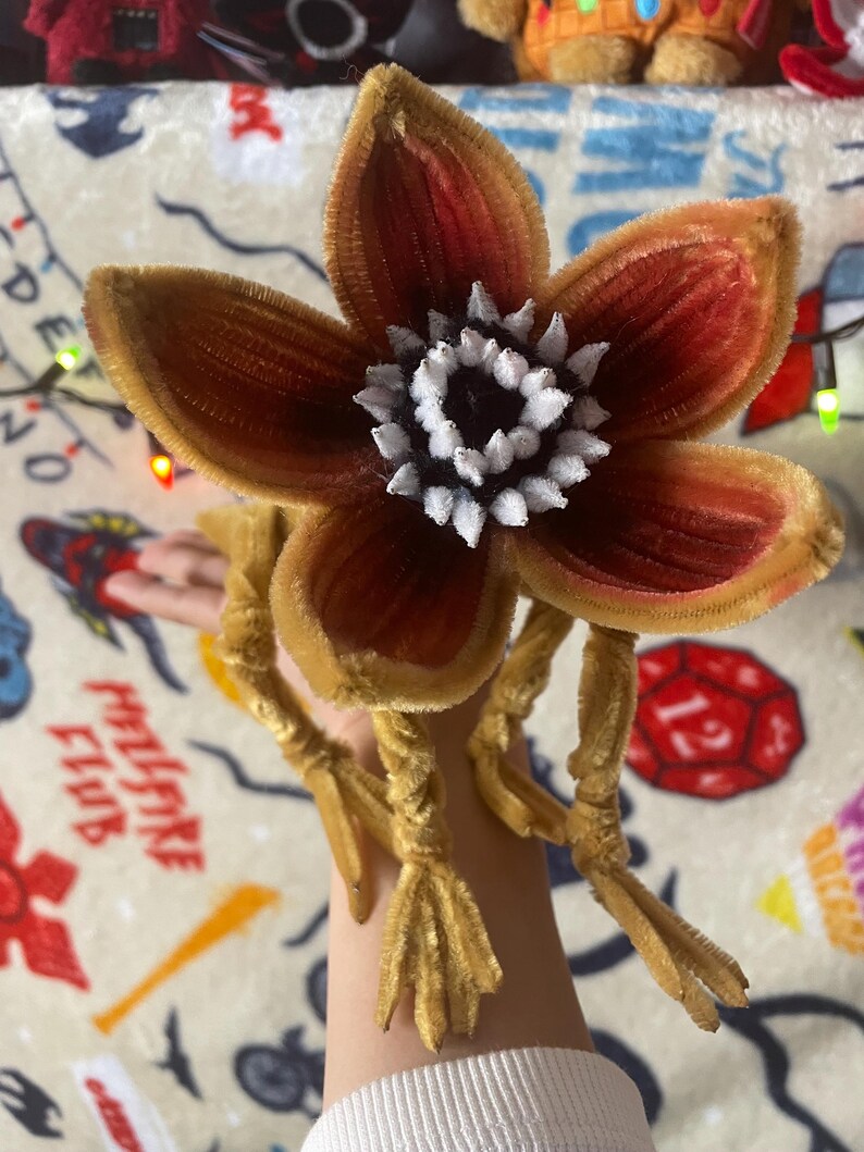 Stranger Things Demodog / Demogorgon Handmade Pipe Cleaner Figure - Etsy