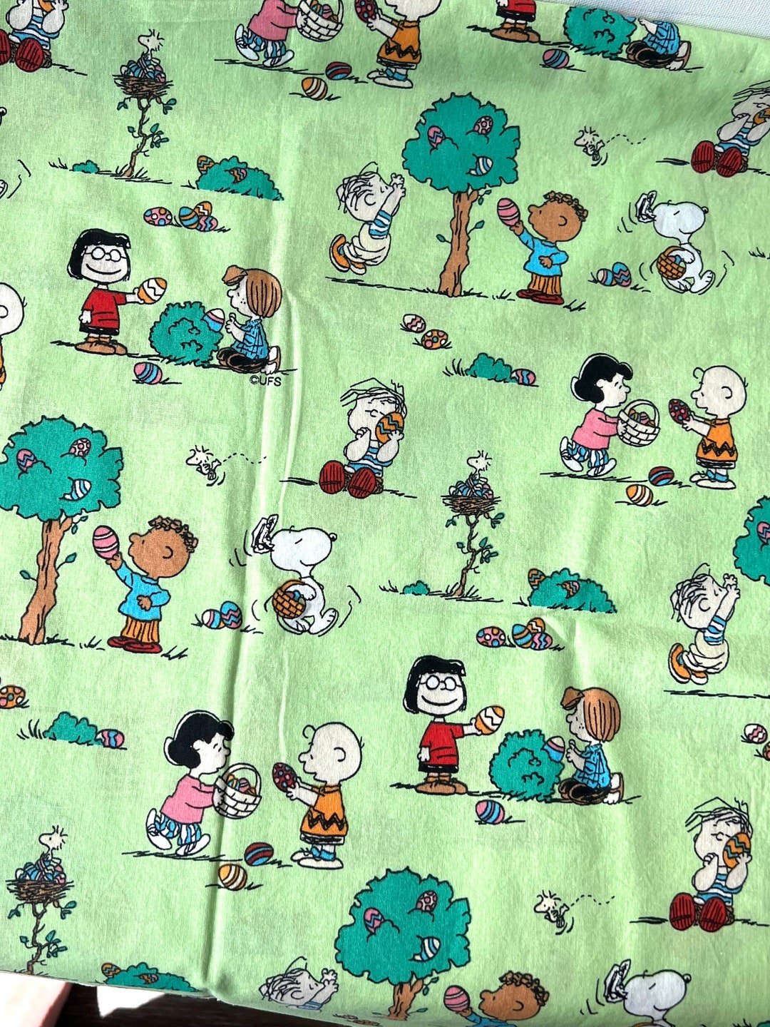 Vintage Fabric Peanuts Gang/snoopy Easter Fabric by the Yardx 44w ...