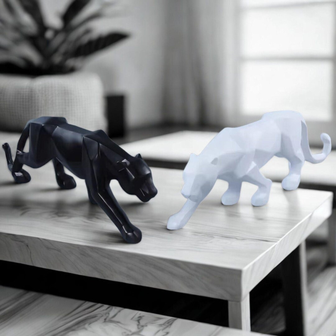Abstract Geometric Panther Statue – Modern Resin Leopard Sculpture for ...