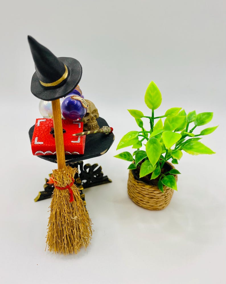 1:12 Scale Witch Altar Table – Gothic Miniature Witchcraft Display With ...