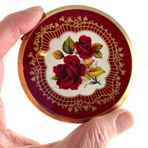 Vintage Compact Stratton NOS Red Roses in Original Box - Etsy