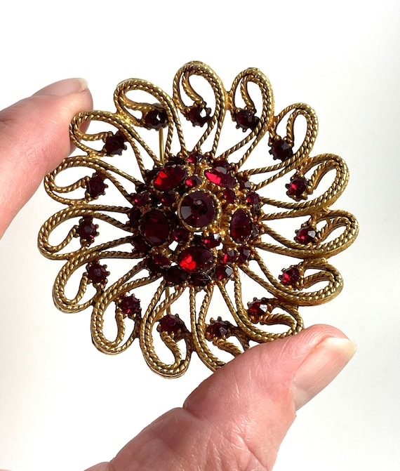 rhinestone brooch red - Gem