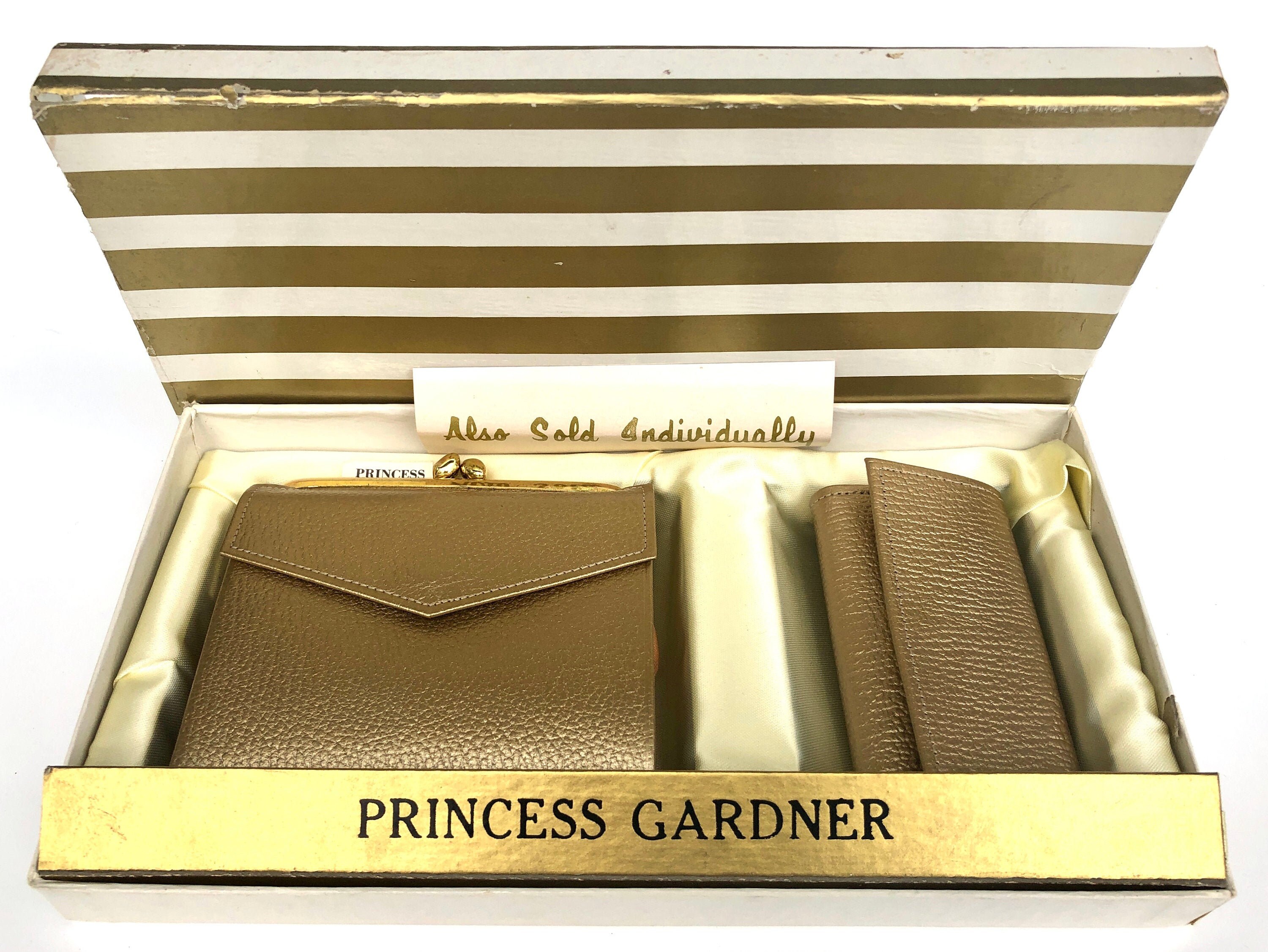 Princess Gardner Wallet for sale | Only 3 left at -75%