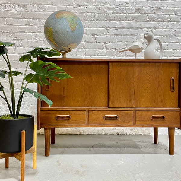 Small Credenza Mid Century - Etsy