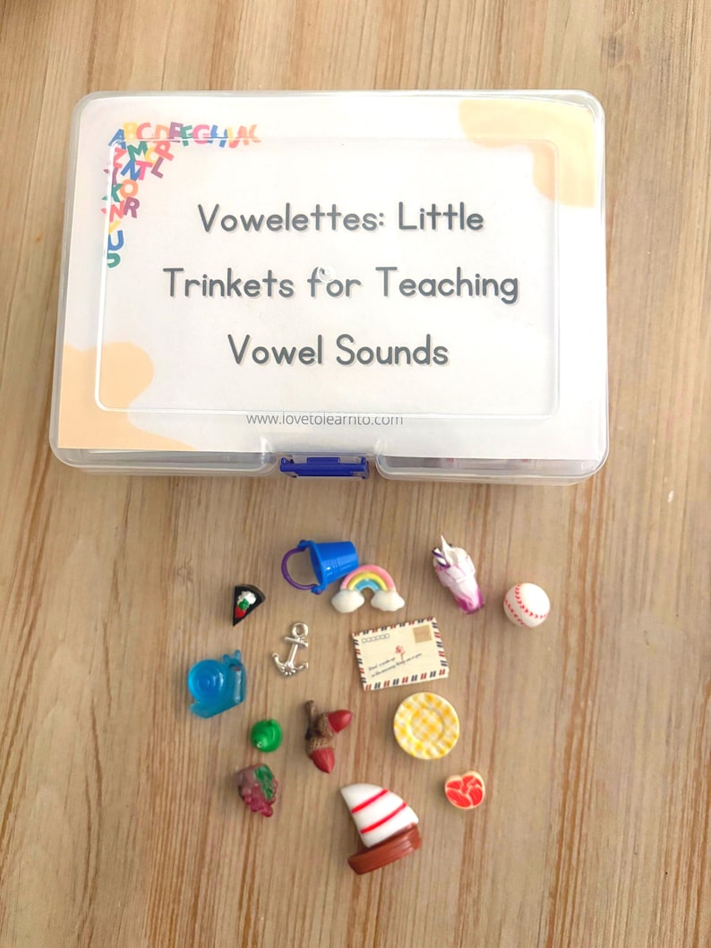 Vowelettes - Little Trinkets for Teaching Vowel Sounds - Etsy