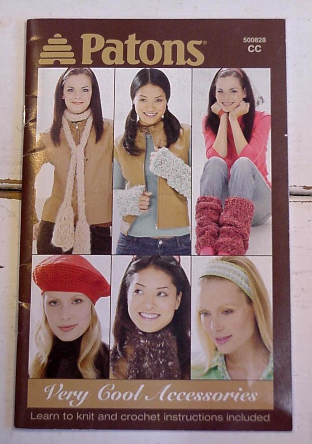 Patons Very Cool Accessories Booklet 500828 - 12 Knitting & Crochet ...