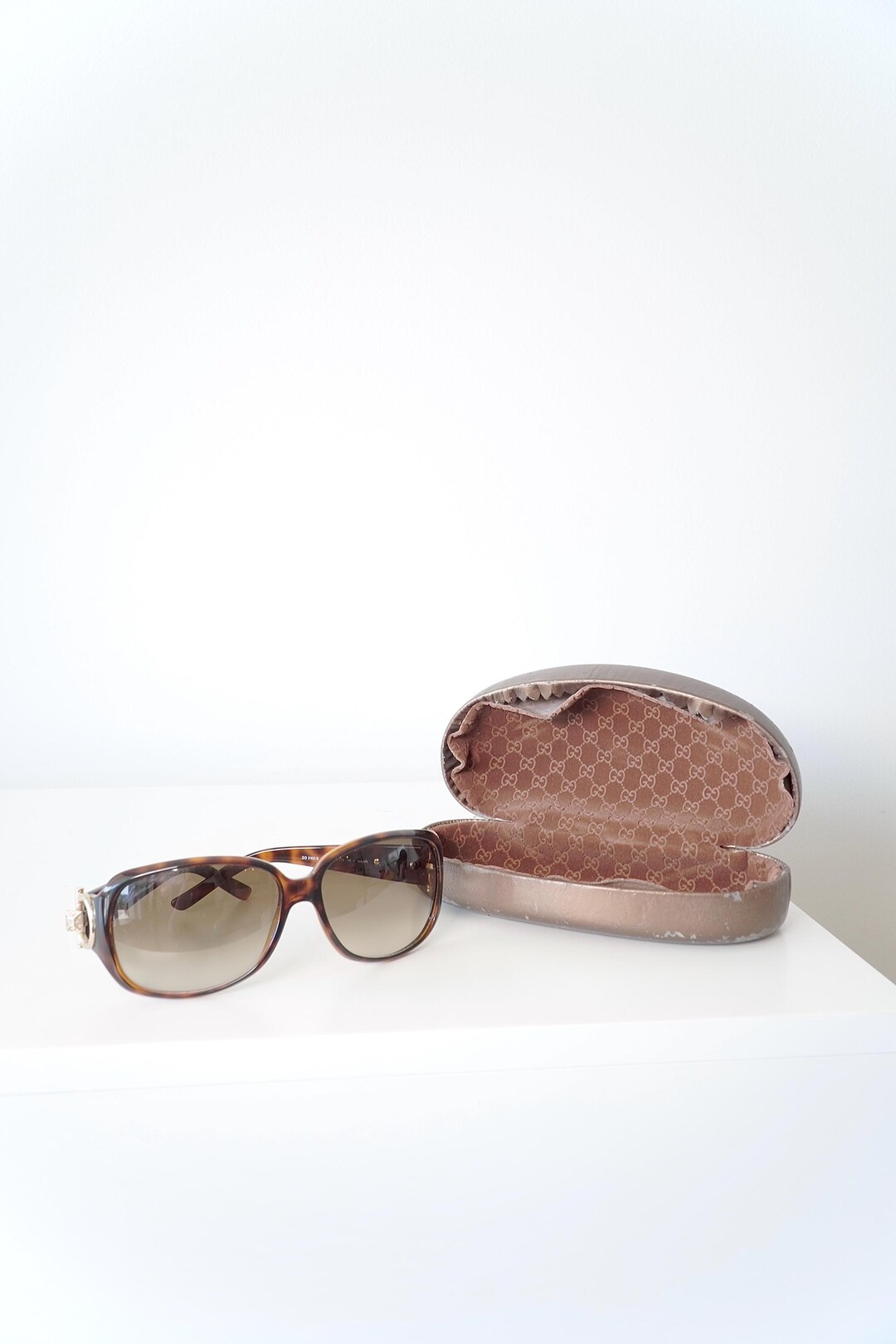 Gucci Authentic Vintage Tortoise Shell Frame Crystal Horsebit ...