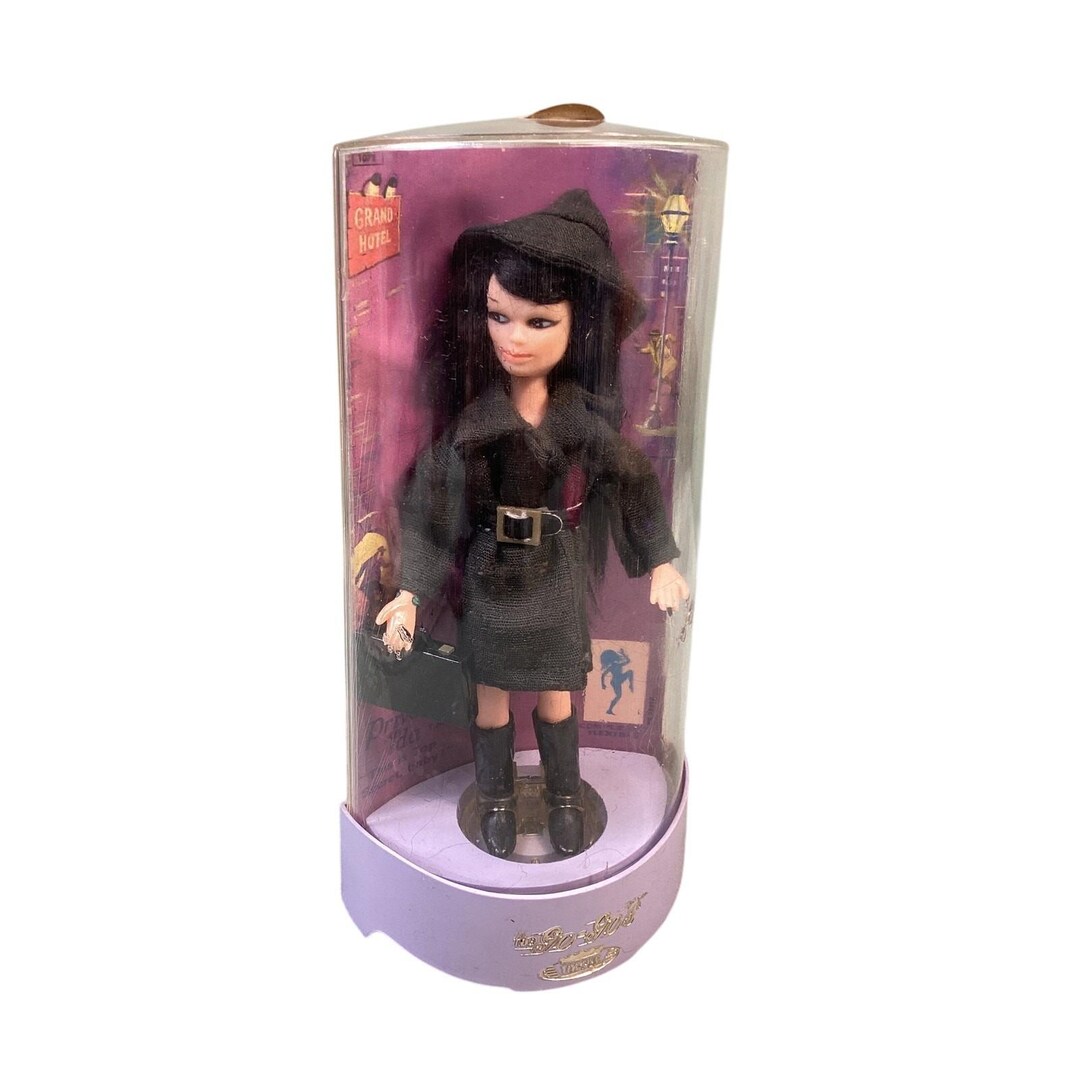 Topper Toys Go Go Dolls Private Ida Fashion Doll Black Outfit Hat Purse ...