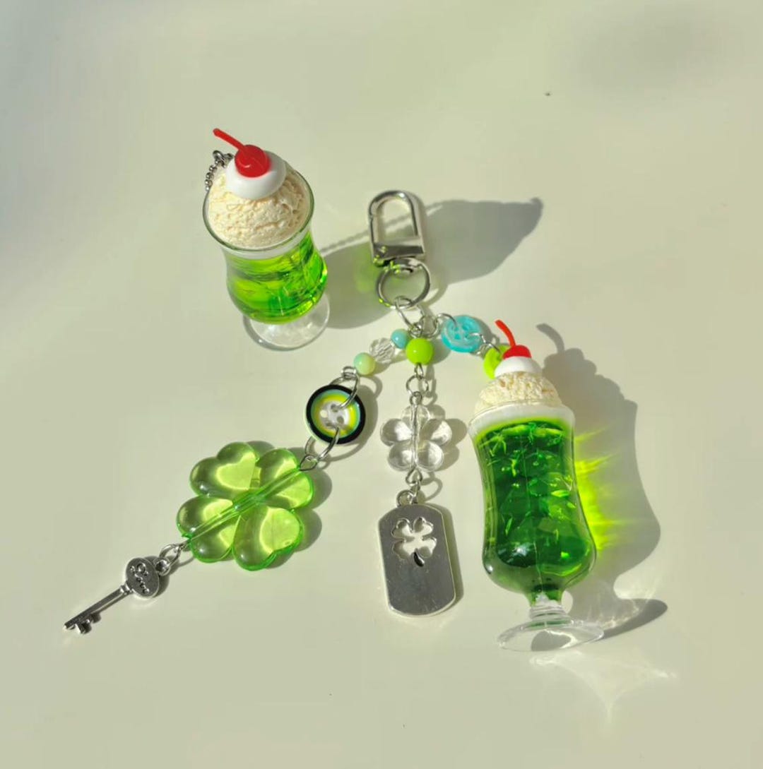Showa Style Melon Soda and Clover Beaded Handmade Keychain - Etsy