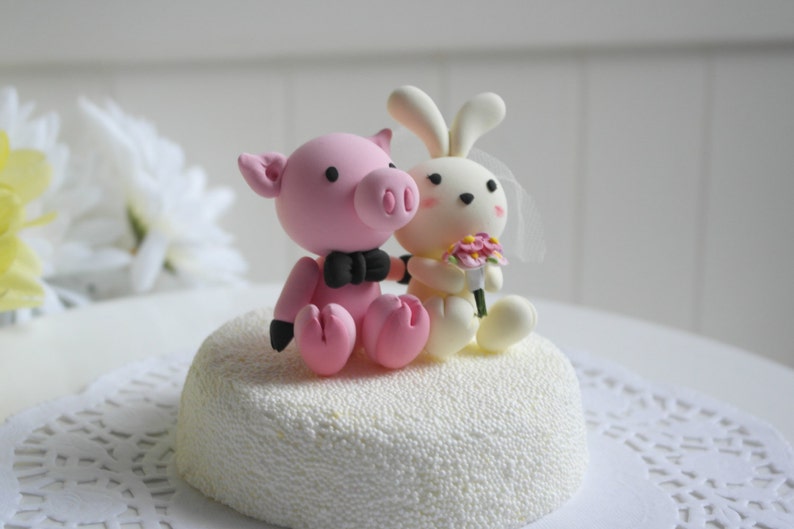 Custom Wedding Cake Topper - Pinky Piggy & Creamy Bunny Couple - Etsy