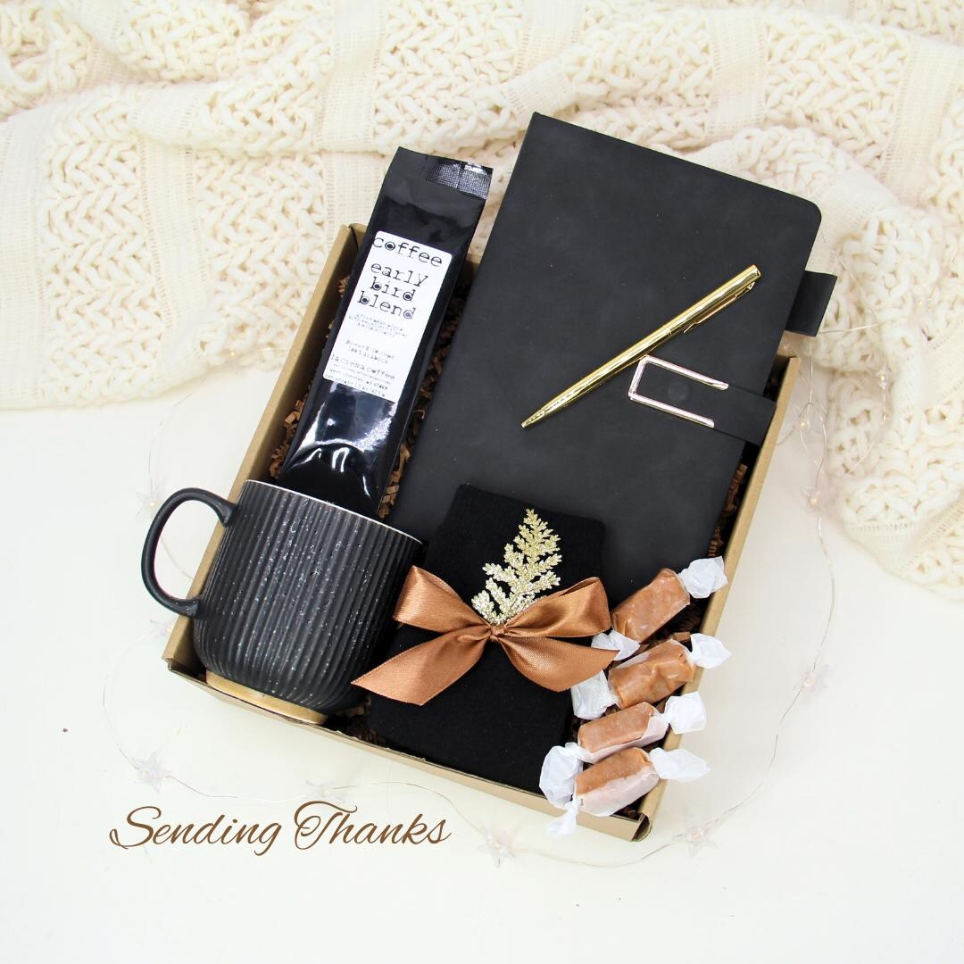 Christmas Gift Basket for Men, Unisex Employee Gift Box, Christmas ...