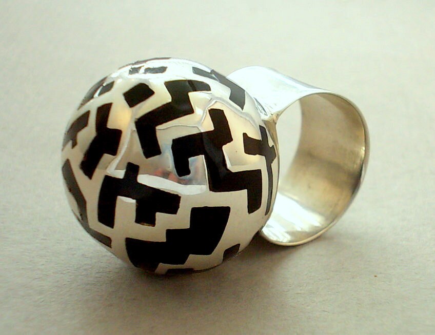 SPHERICAL MAZE RING - Etsy