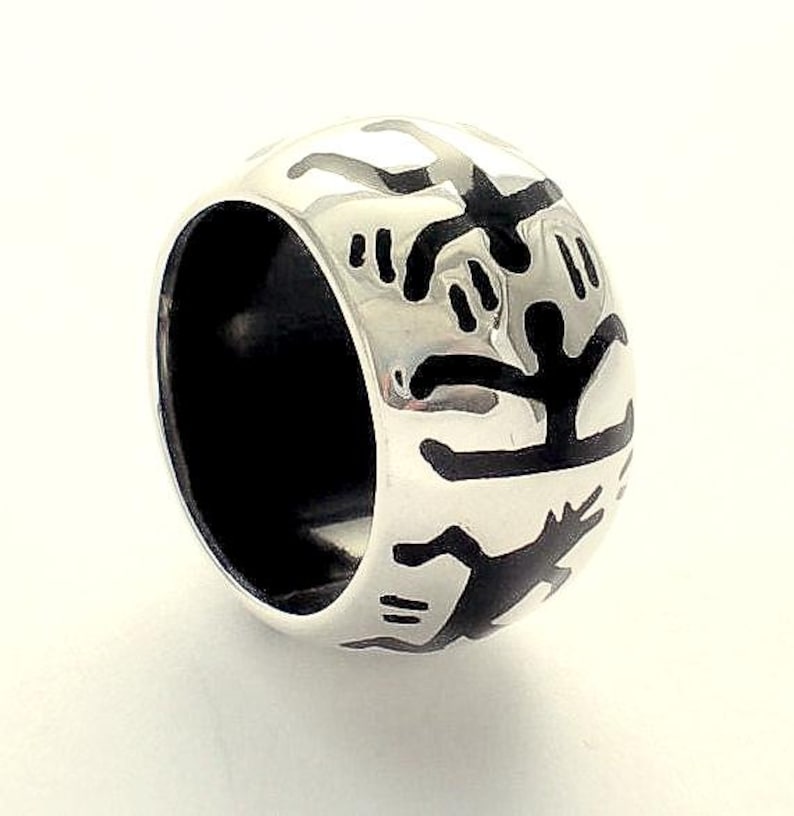 KEITH HARING RING. Silver Art. - Etsy