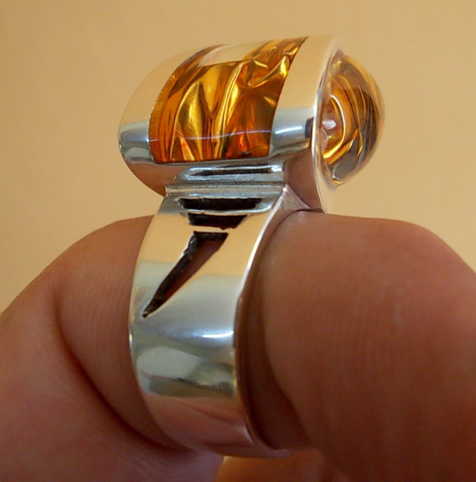 ALIEN RING - Etsy