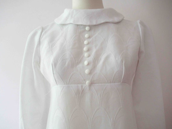 Vintage 60s White Crimplene Empire Line Scalloped Col… - Gem