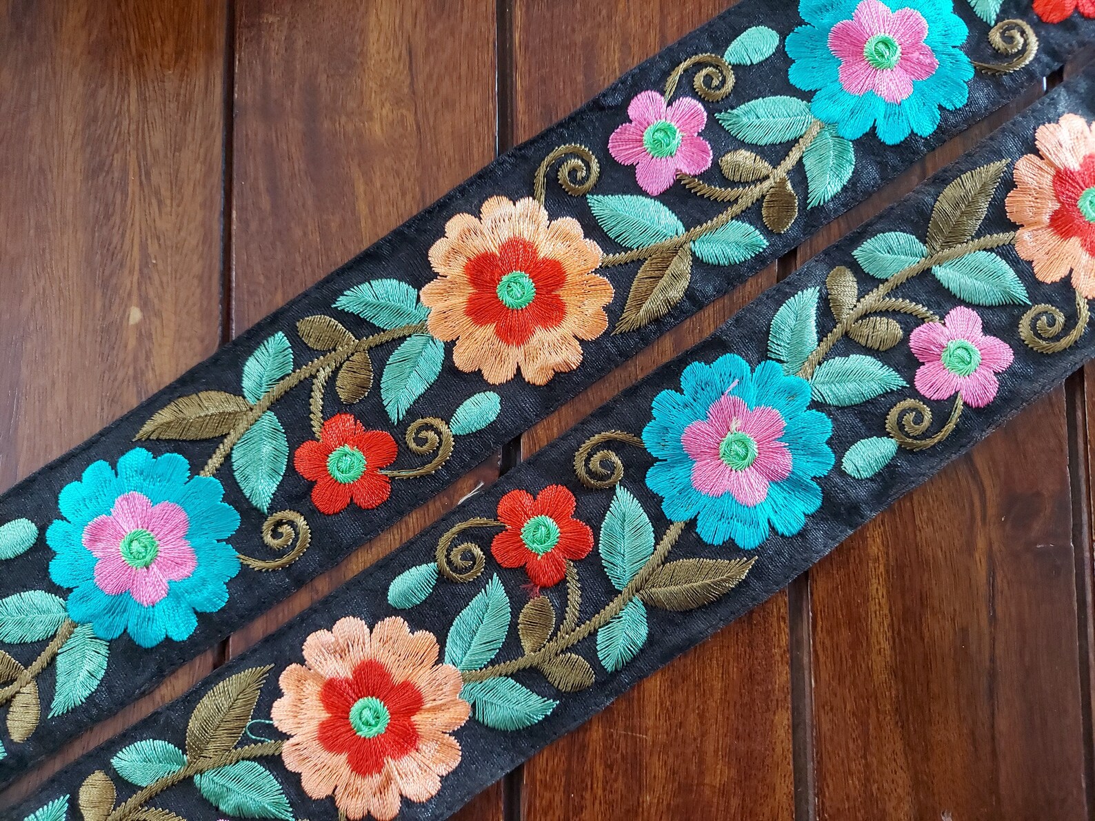 Embroidered Indian Trim by the Yard Indian Fabric Trim Sari - Etsy