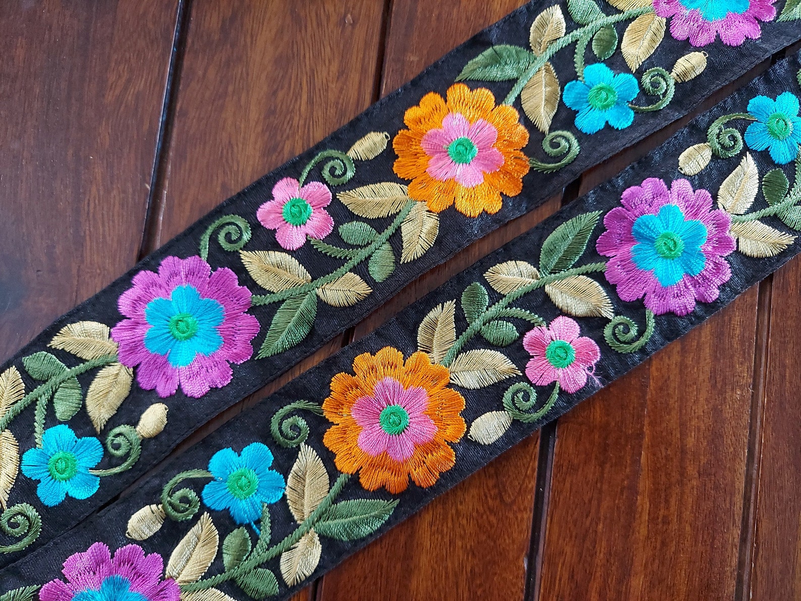 Embroidered Indian Trim by the Yard Indian Fabric Trim Sari - Etsy