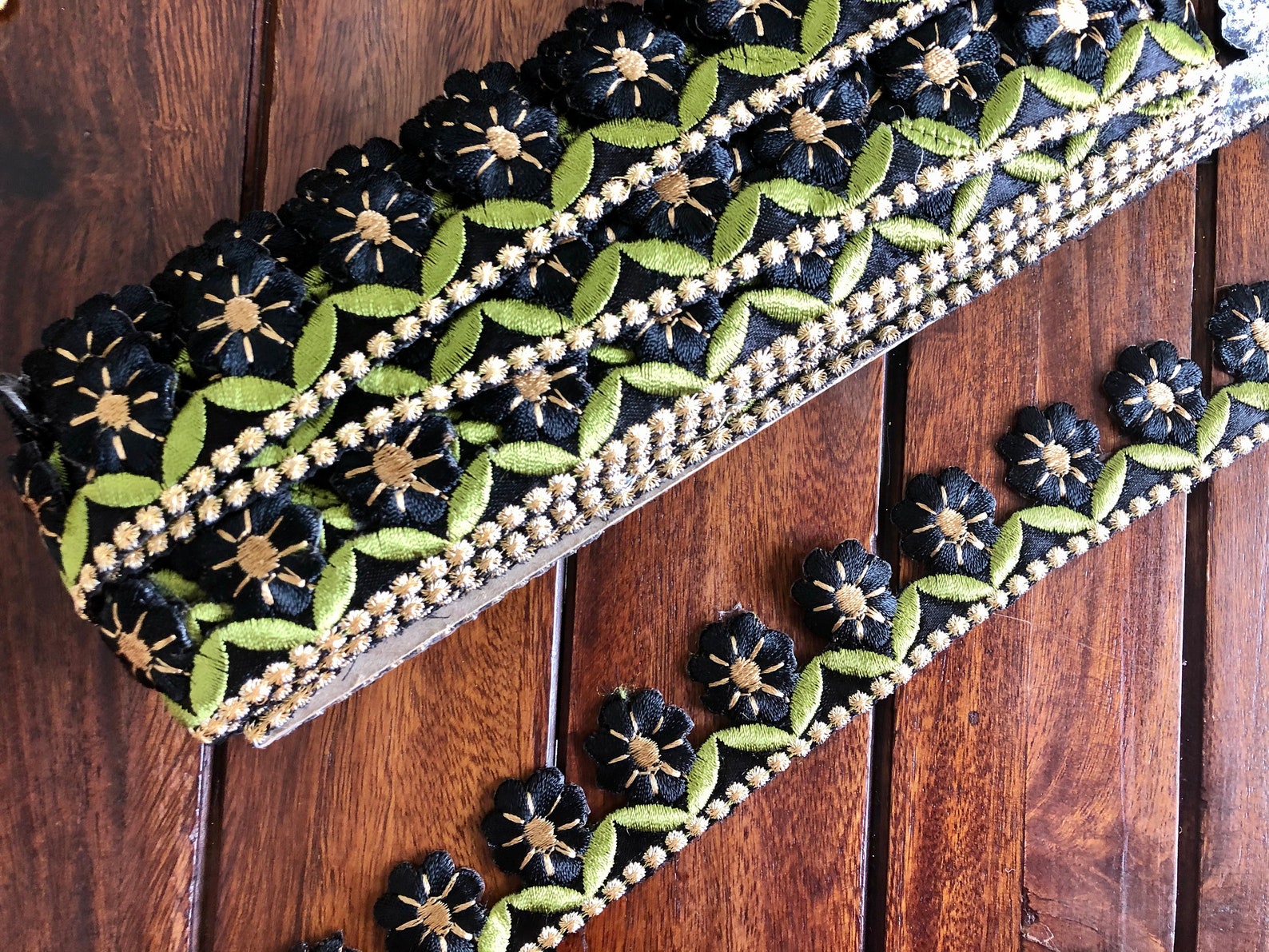 Embroidered Indian Trim by the Yard Indian Fabric Trim Sari - Etsy