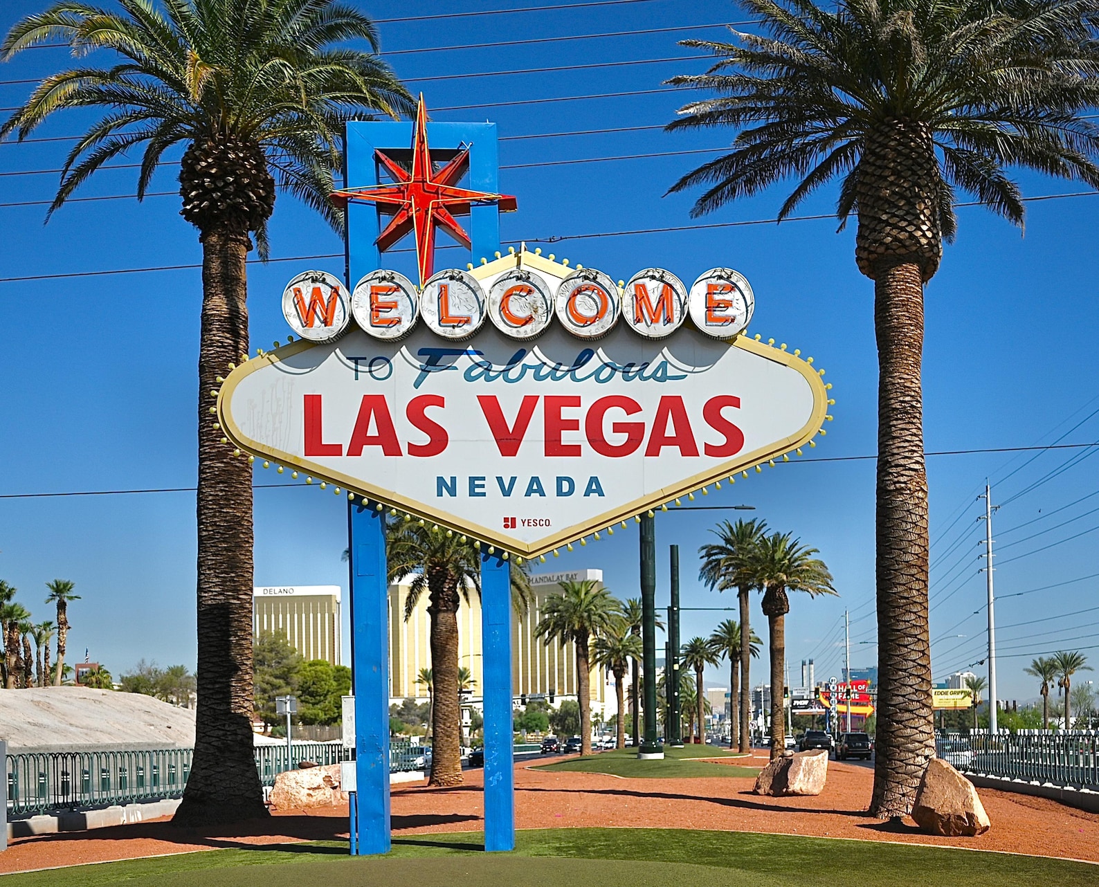 Las Vegas FAMOUS Neon Sign / Welcome to Las Vegas / Neon Sign ...