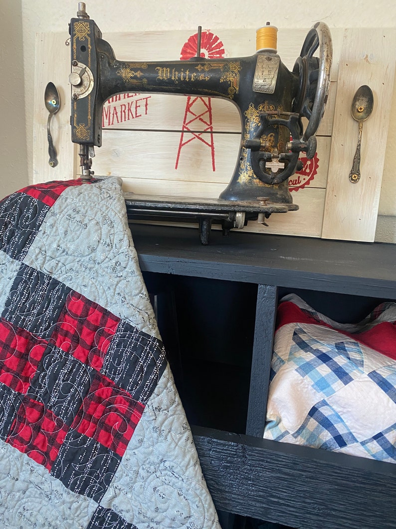 Beth Dutton Quilt From Yellowstone Tv Series Homemade, Red & Black - Etsy