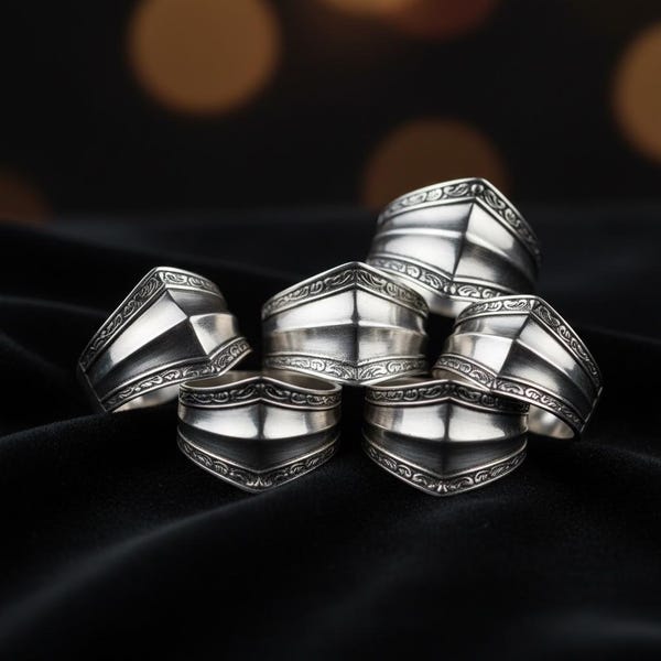 Shield Ring - Etsy