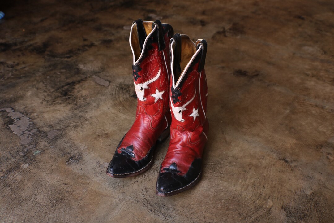 6 1/2 Women's Rocket Buster Boots / Red and Black Steer Head Leather ...