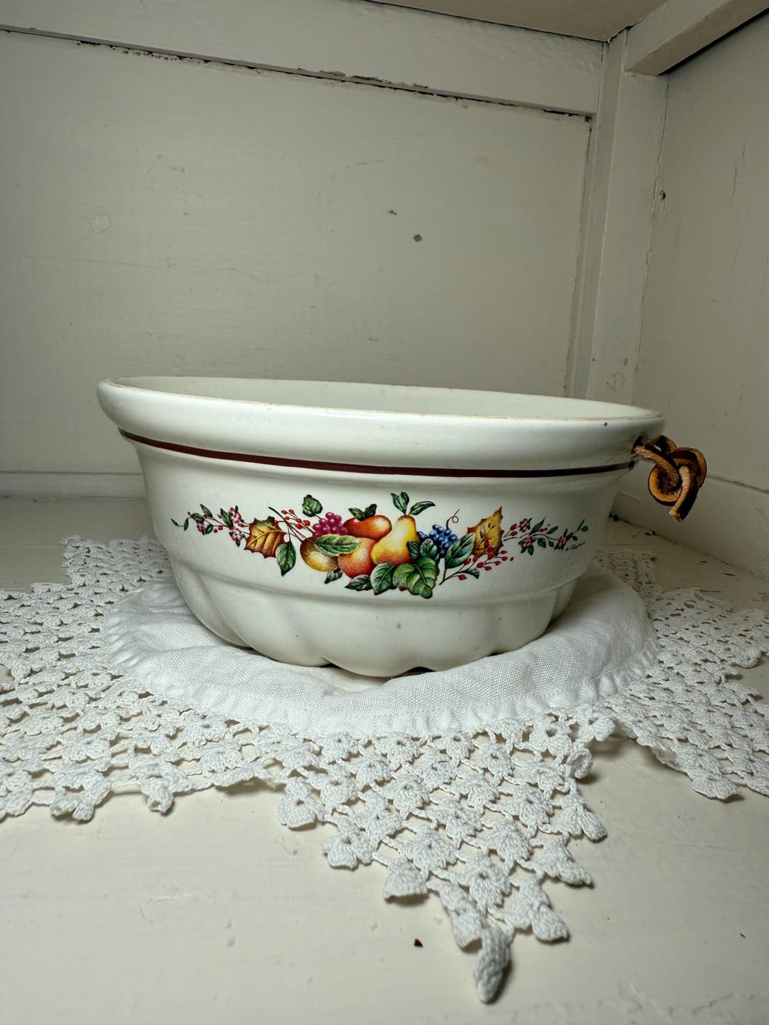 Vintage Teleflora Jello Mold Fruit and Berries Pattern Swirl Bottom ...