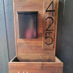 Rustic Address Sign With Planter Box and Mailbox. Wood Address Sign ...