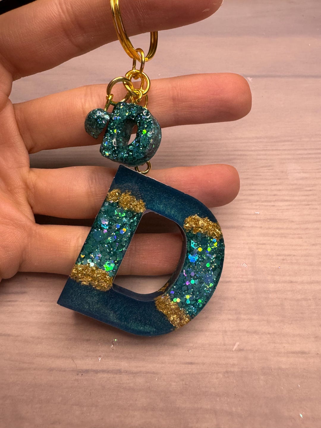 Custom Resin Keychain, Special Gift, Handmade - Etsy