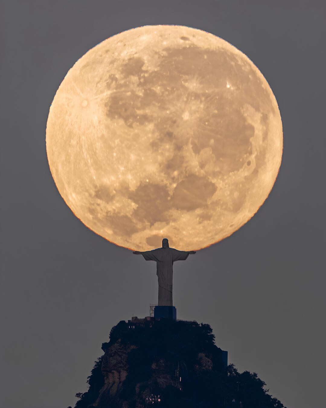 The Full Moon Embraces Christ the Saviour Canvas Wall Art, Religious ...