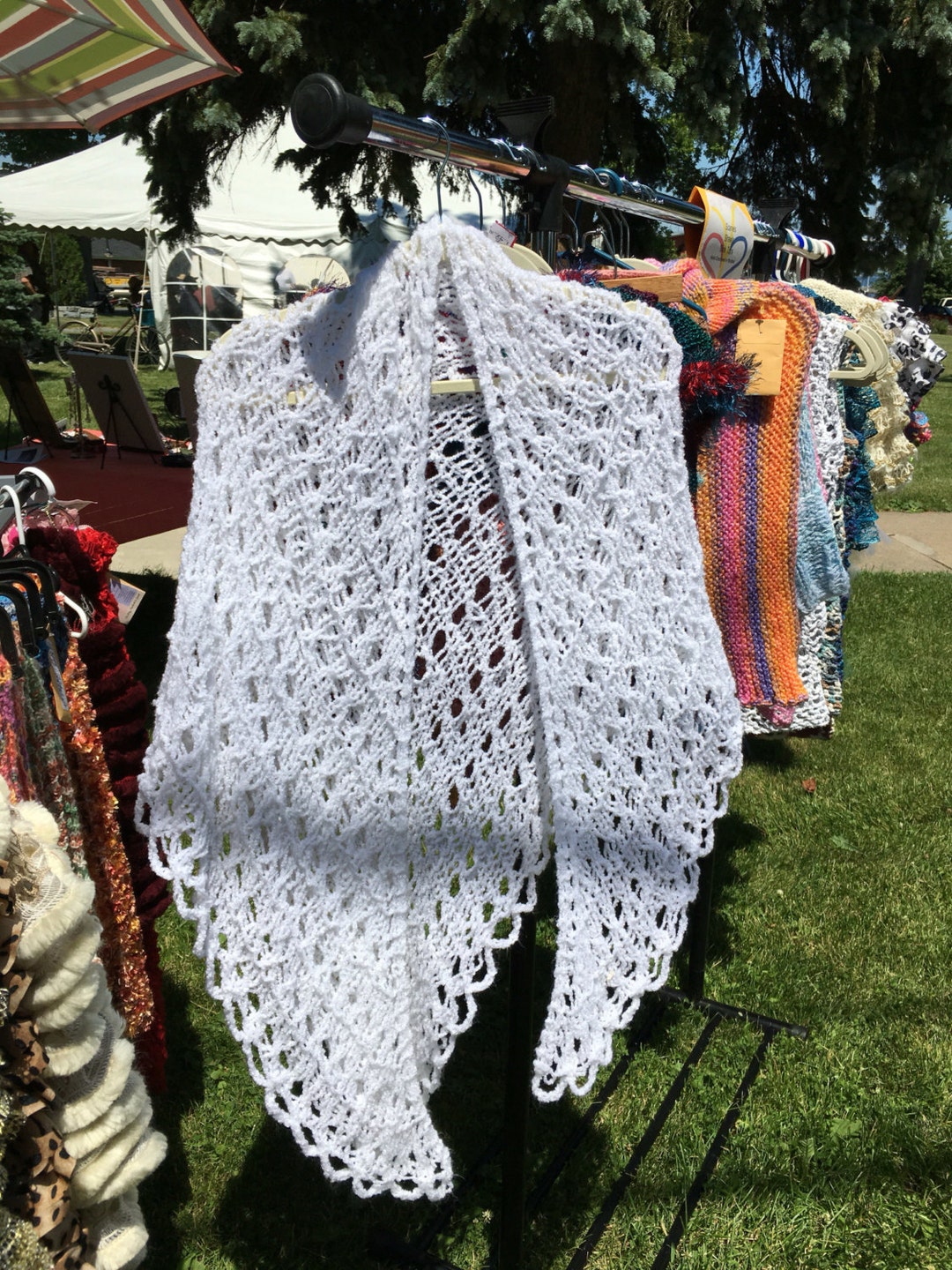 Splendid Knit, Triangle, Prayer Shawl, White Lace, Boucle Yarn, Light ...