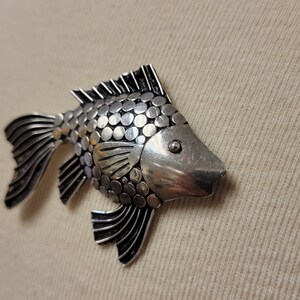Sterling Silver Fish Brooch / Handcrafted Silversmith Brooch / 9 Grams ...