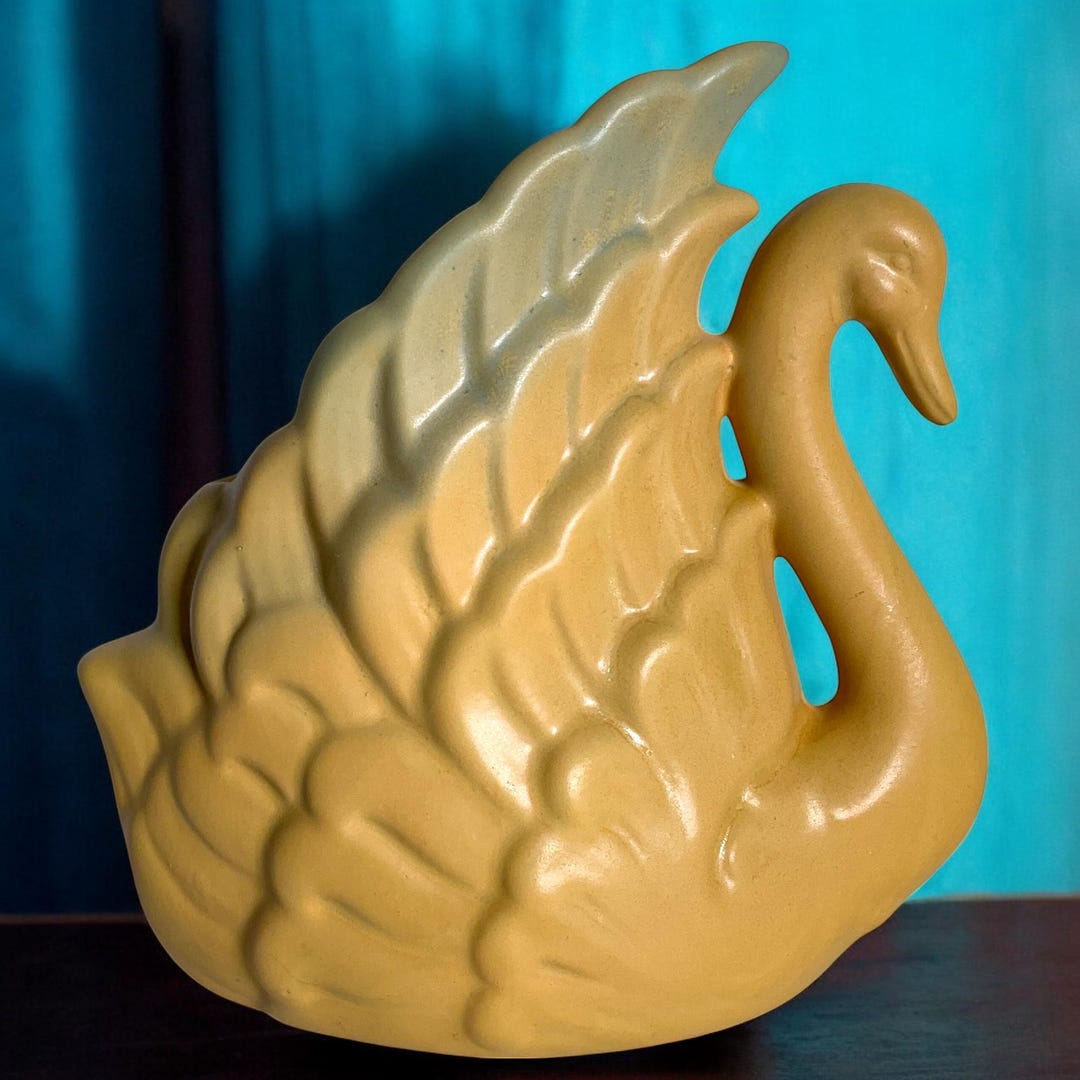 Van Briggle Pottery Swan Vase ~ Mid Century 8 1/2" Ceramic Art Pottery ...