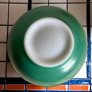 Pyrex Mixing Bowls Set of 4 Vintage Pyrex Primary Colors Red Green ...