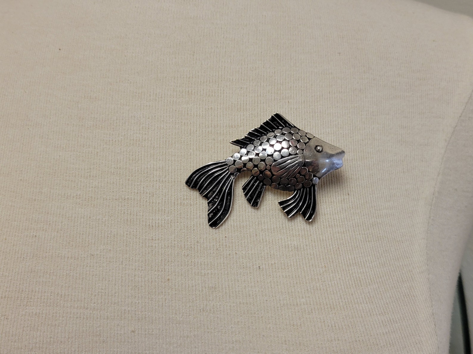 Sterling Silver Fish Brooch / Handcrafted Silversmith Brooch / 9 Grams ...