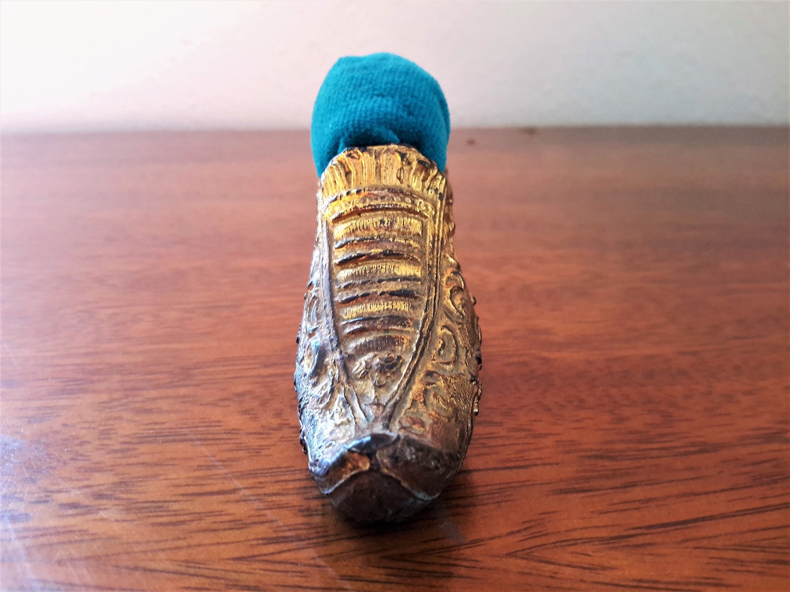 Victorian Boot Pin Cushion / Victorian Sewing Supplies / Gold - Etsy