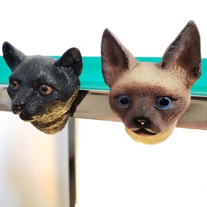 Cat Head Magnets / Pair of Chris Thomas Feline Magnets / - Etsy