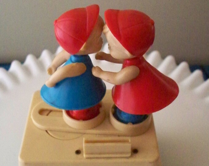 Mechanical Love Bank Coin Bank Kissing Children Penny Bank Vintage ...