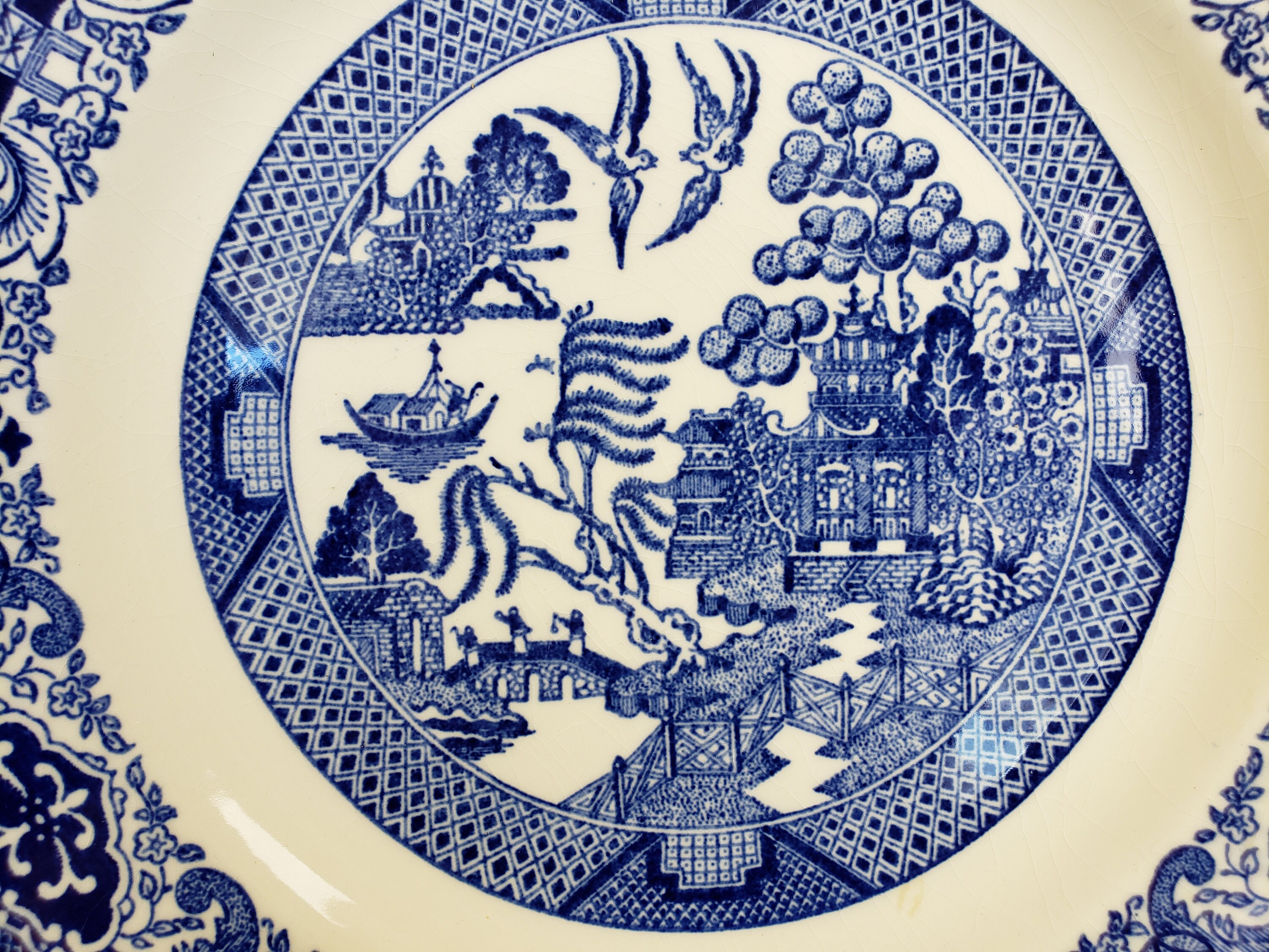 Royal China Willow Ware Decorative Plate / Blue Willow Dinner Plate ...