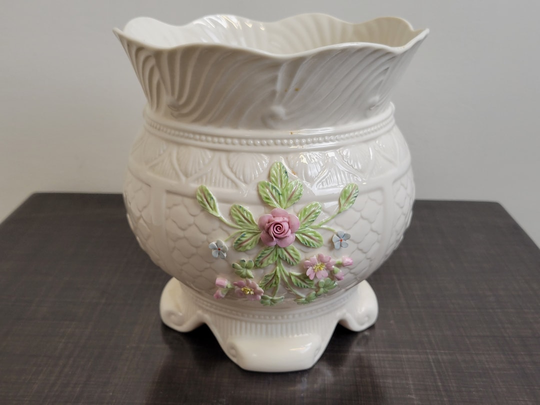 Belleek Cache Pot / 1998 Annual Piece / Limited Edition / - Etsy