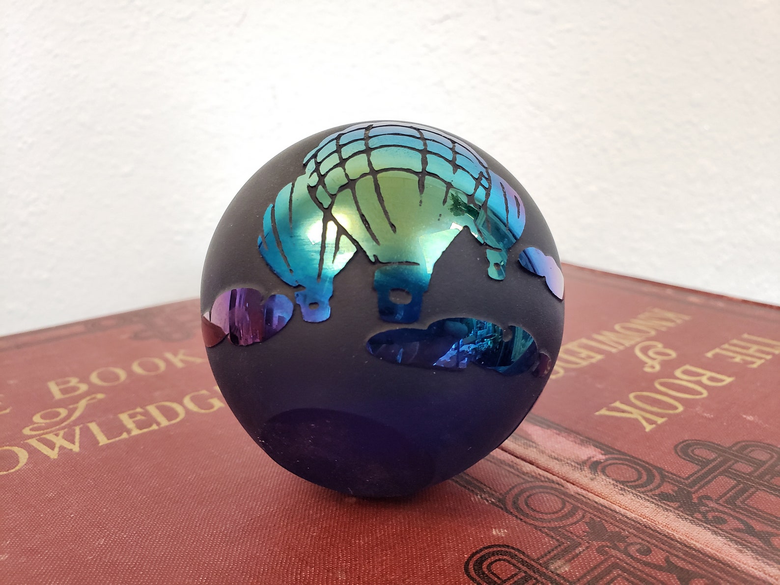 Hot Air Balloon Paperweight / Black Matte Glass Paperweight / - Etsy