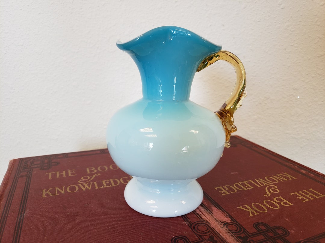 Blue Cased Glass Pitcher / Antique Glass Pitchers / Applied - Etsy.de