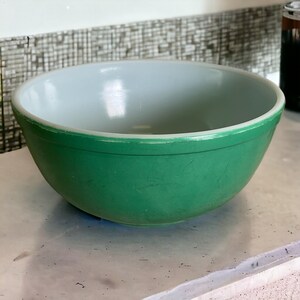 Pyrex Mixing Bowls Set of 4 Vintage Pyrex Primary Colors Red Green ...